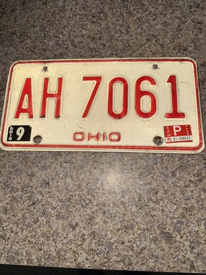 1980 Ohio License Plate # AH 7061 Sticker 1976 - 1977 White base DMV ...
