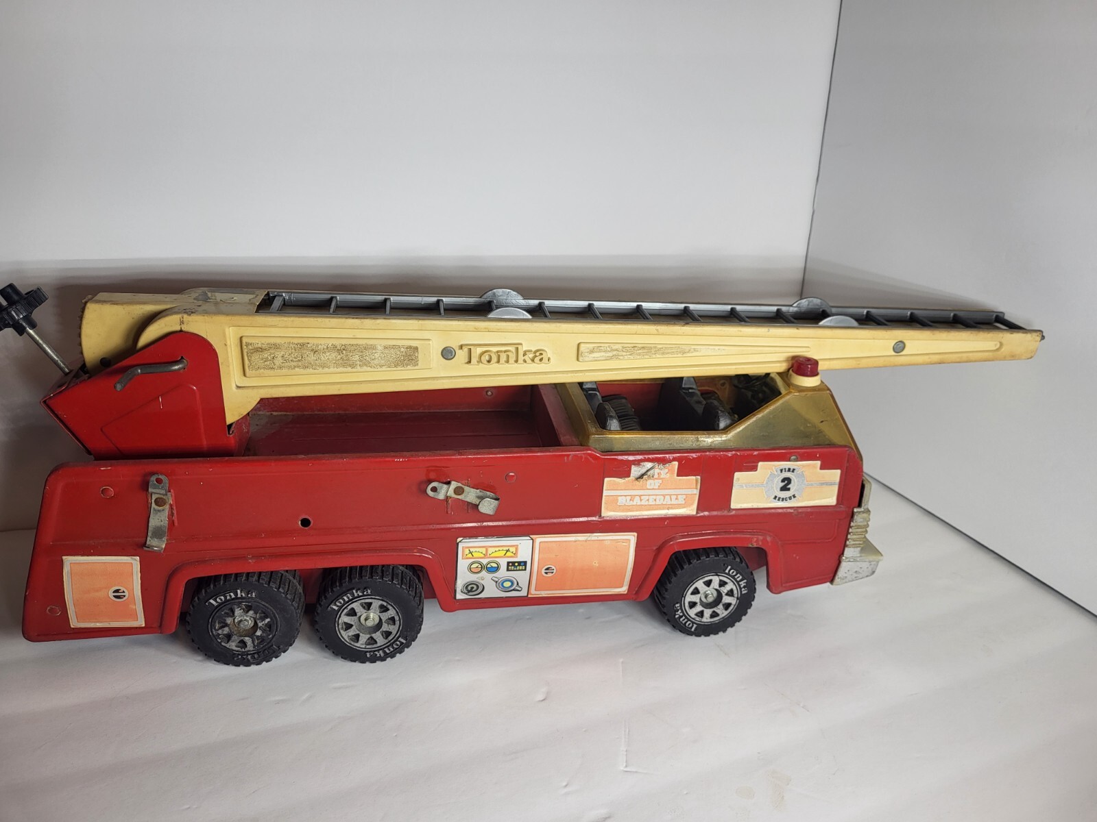 Vintage Tonka #2 Fire Engine Ladder Truck 33105 Toy Made In USA | eBay