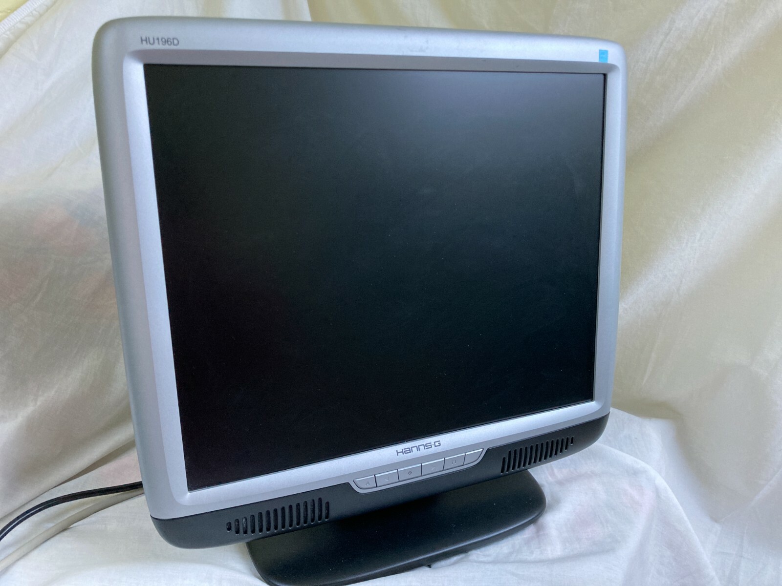 Hanns-G HannStar HU196D 19" Computer Monitor VGA/DVI | eBay UK