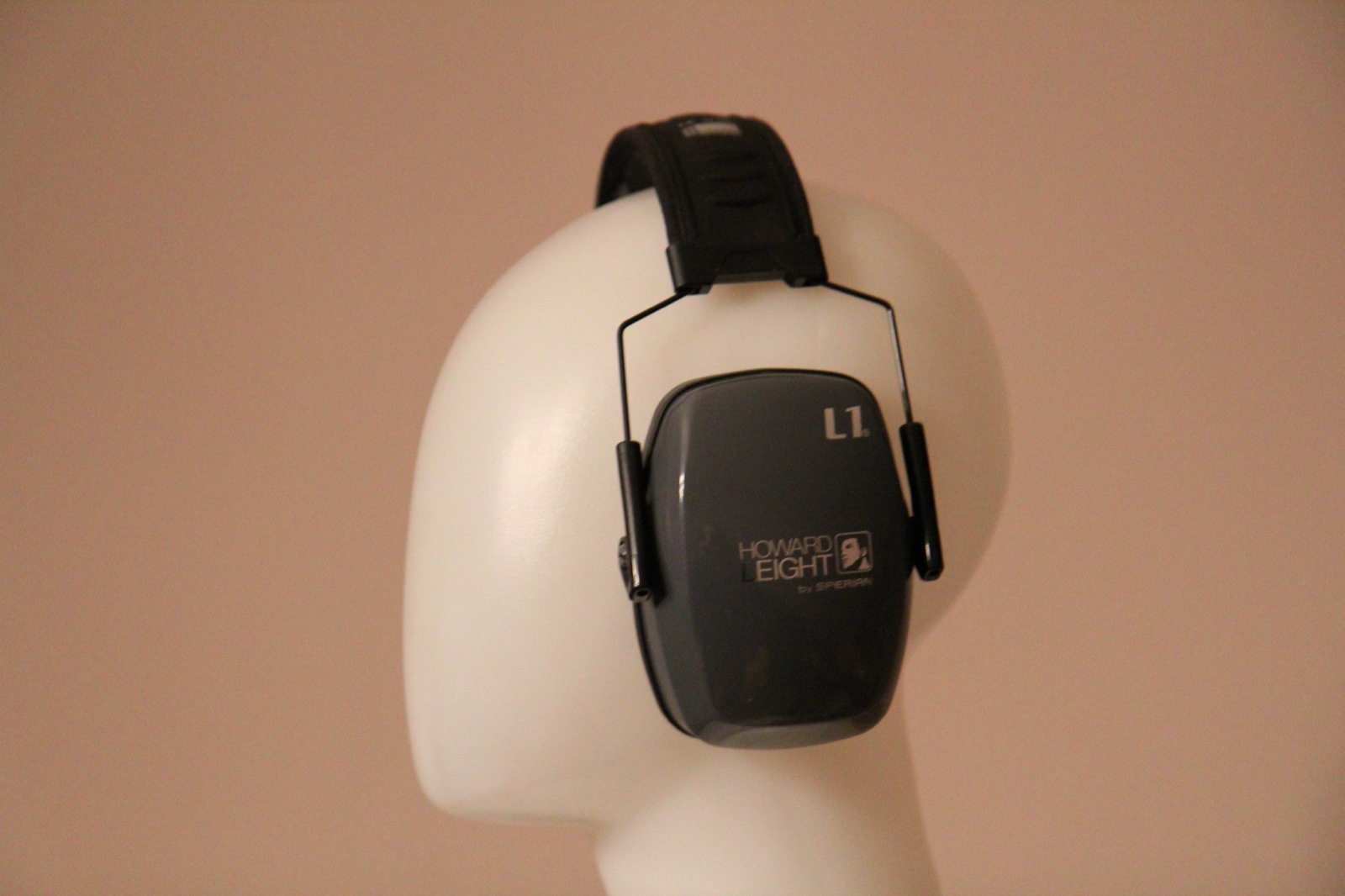 Howard Leight by Sperian Australian Standard Ear Muffs Headphones Ear ...