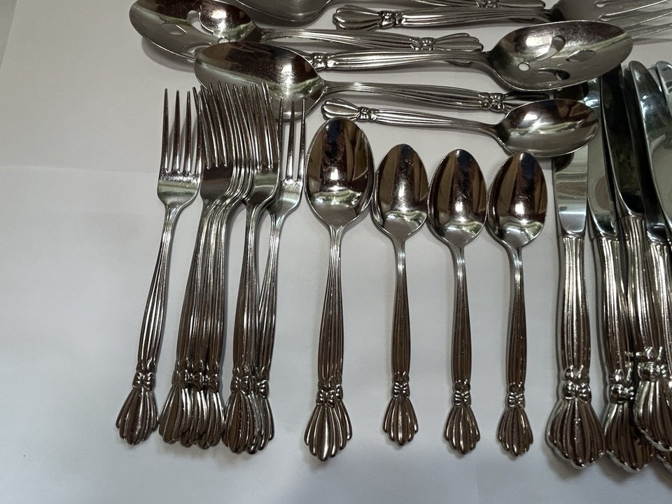 27 Pieces ALEXIS Oneida Deluxe Stainless Steel Flatware Forks Spoons ...