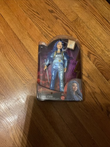 Disney Princess Chloe Charming Doll Descendants The Rise Of Red 11" | eBay
