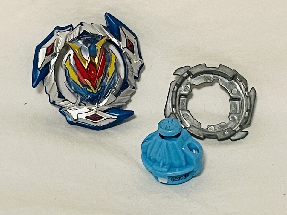 Hasbro TOMY Beyblade Burst B-104 Wonder Valtryek Winning Valkyrie 12 ...