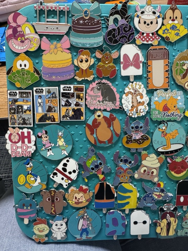Pinfolio w/ Disney Assorted Pins 67 Diamond Backs Authentic Stitch ...