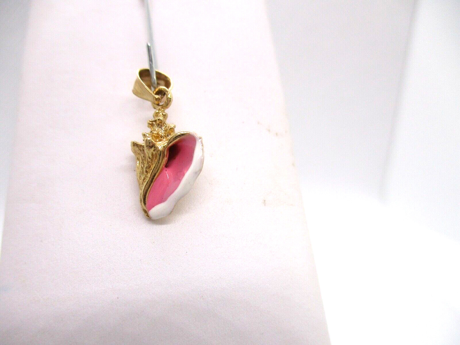 14K Gold Charm Vintage 3'D conch shell with pink enam… - Gem