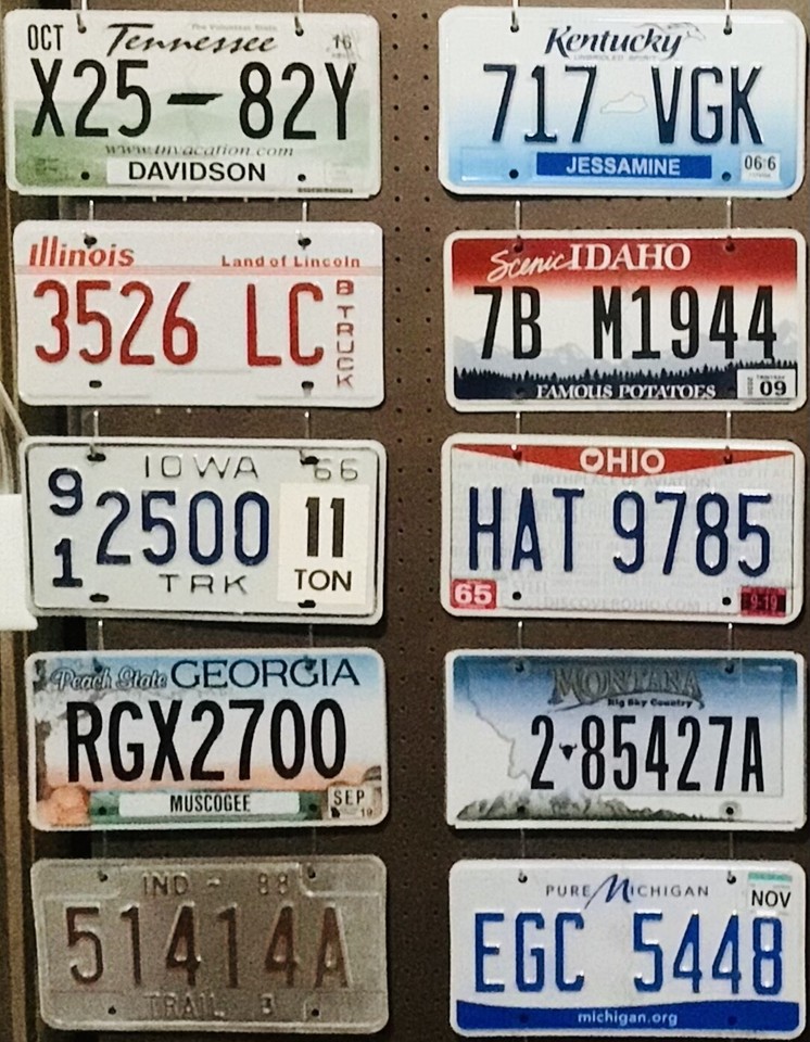 Large lot of 20 old colorful license plates - bulk - many states - low ...