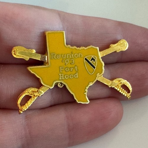 Vintage 1993 1st Cavalry Division Reunion 1993 Fort Hood Lapel Pin ...