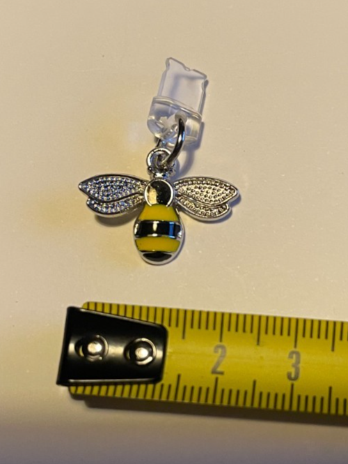 CUTE BEE IPHONE 6-14 DUST PLUG | eBay UK