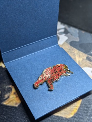 CS:GO pin Series 3 HOWL Unscratched! | eBay