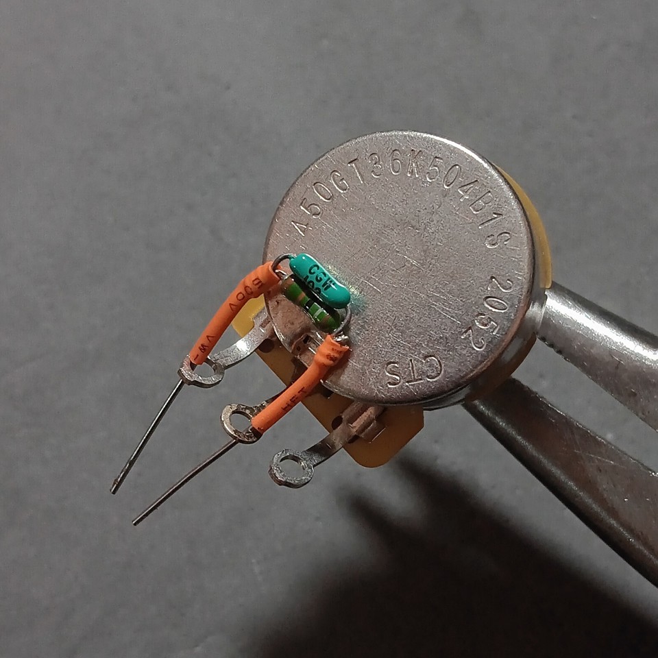 Treble Bleed "Vidrio Verde" 1nF Corning Glassware cap, 180K TBK Metal ...