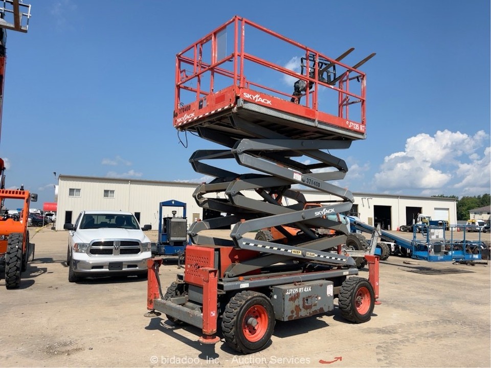 2006 Skyjack SJ7135 RT 35' 4WD Rough Terrain Scissor Lift Aerial Diesel ...