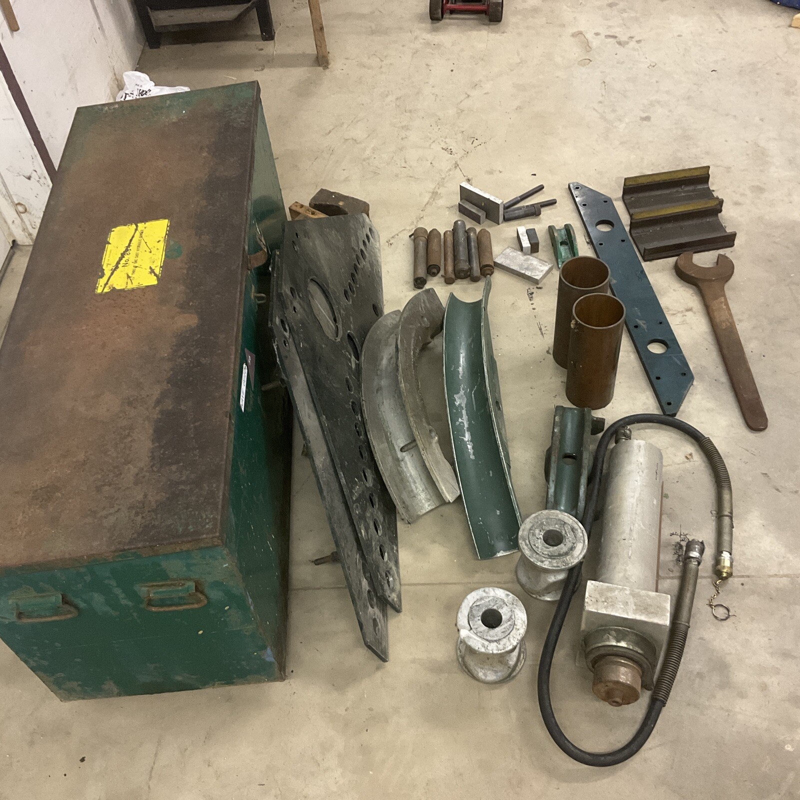 Greenlee 884 Hydraulic Bender 1 1/4 to 4" Rigid Pipe Bender | eBay