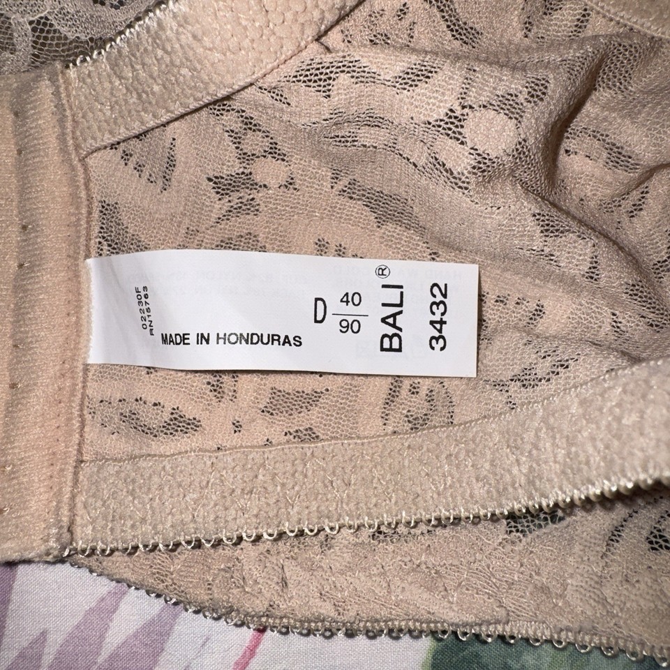 NEW 40D BALI Lace 'N Smooth All-Stretch Lace UW Fuller Figure BEIGE Bra ...