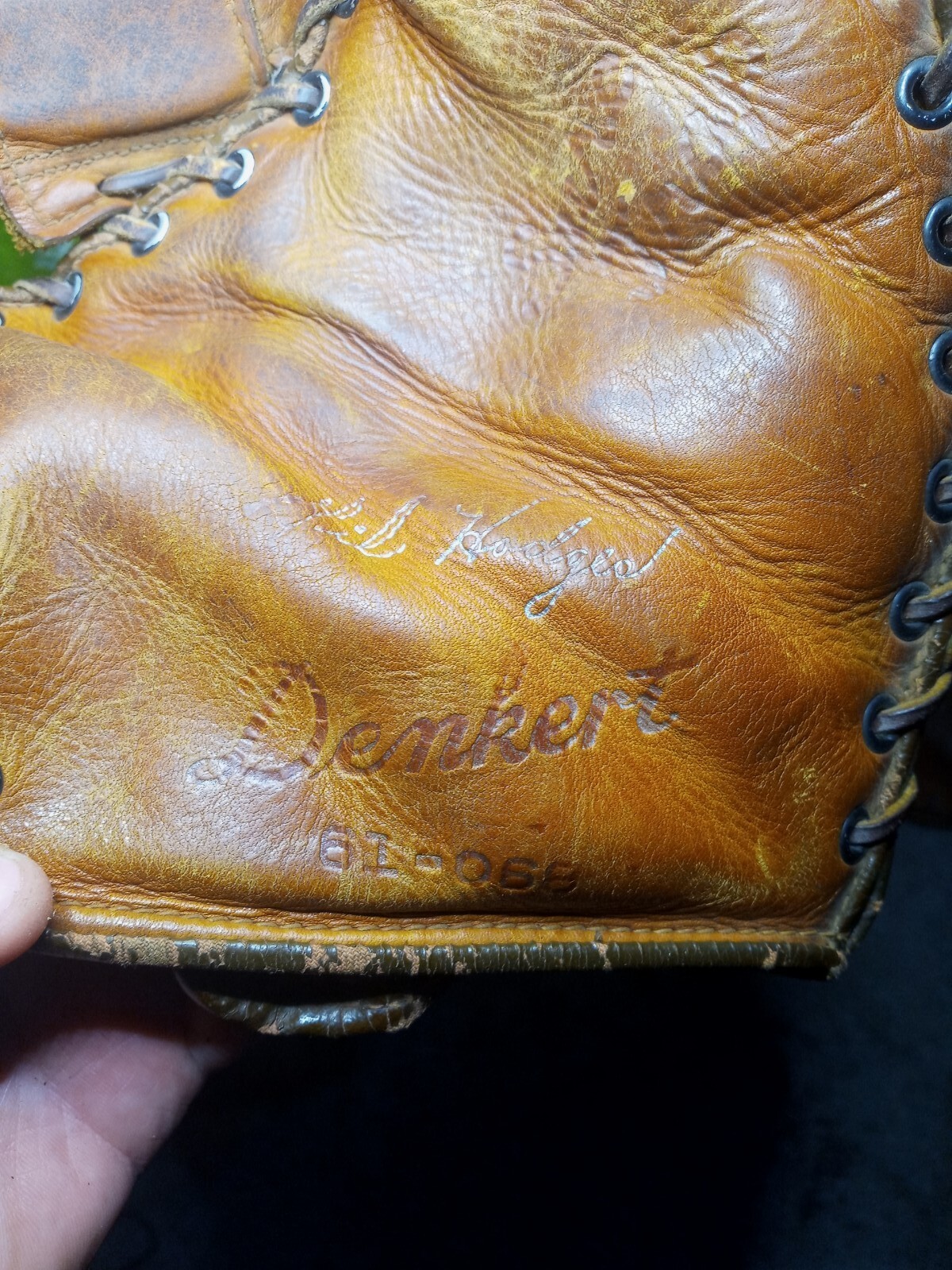 Vintage HOF Gil Hodges Denkert 61-068 First Base Sure Trapper Glove ...