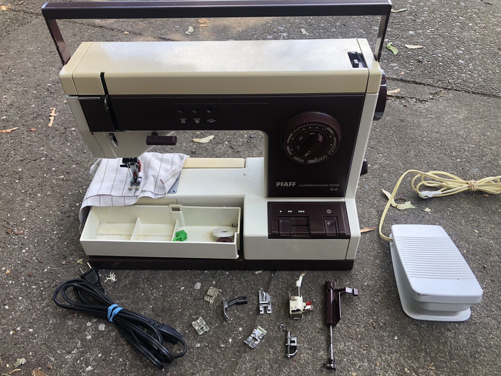 Pfaff Synchrotronic 1229 Sewing Machine for sale online | eBay
