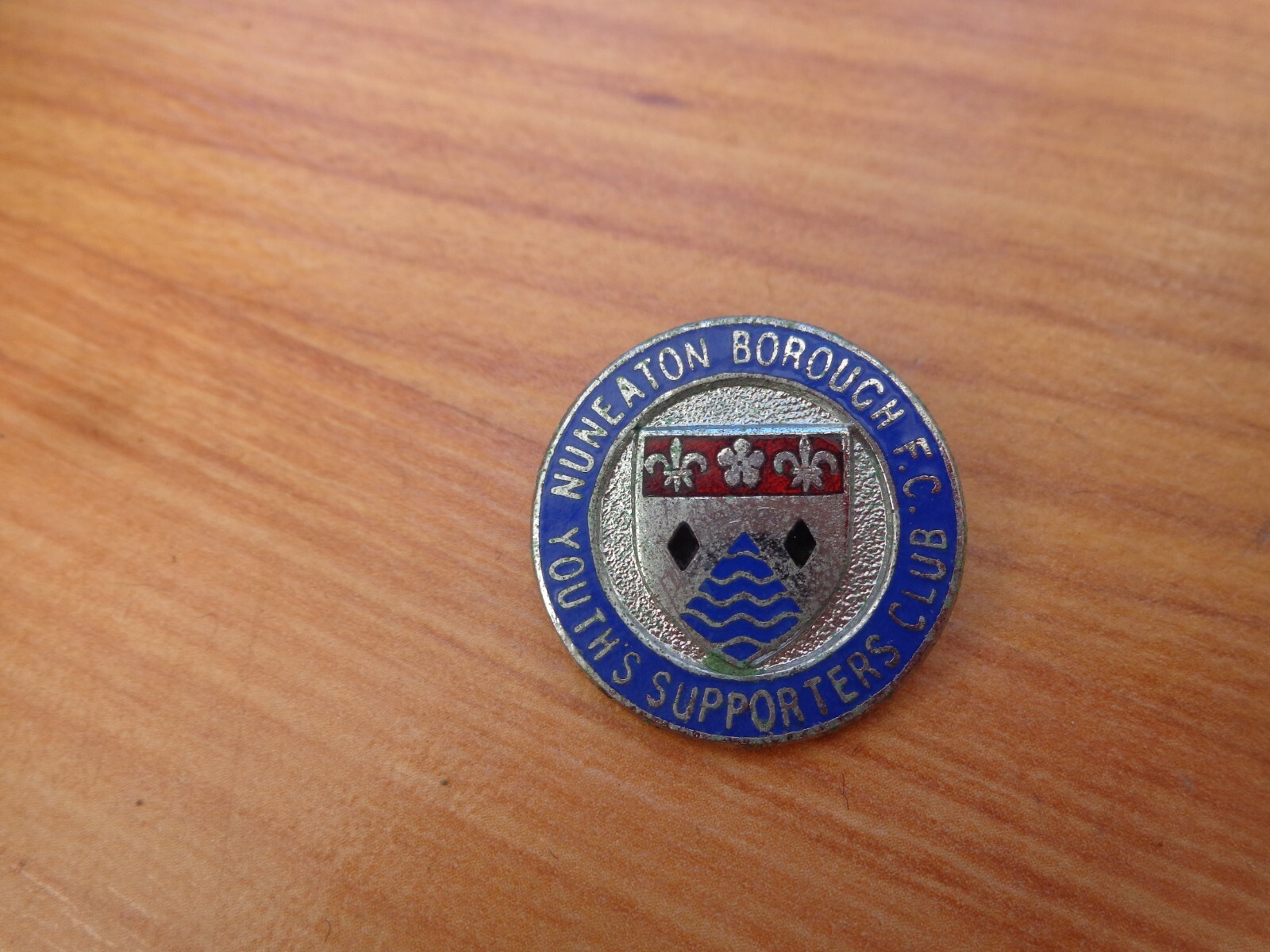 VINTAGE NUNEATON BOROUGH YOUTHS SUPPORTERS CLUB ENAMEL NON LEAGUE ...