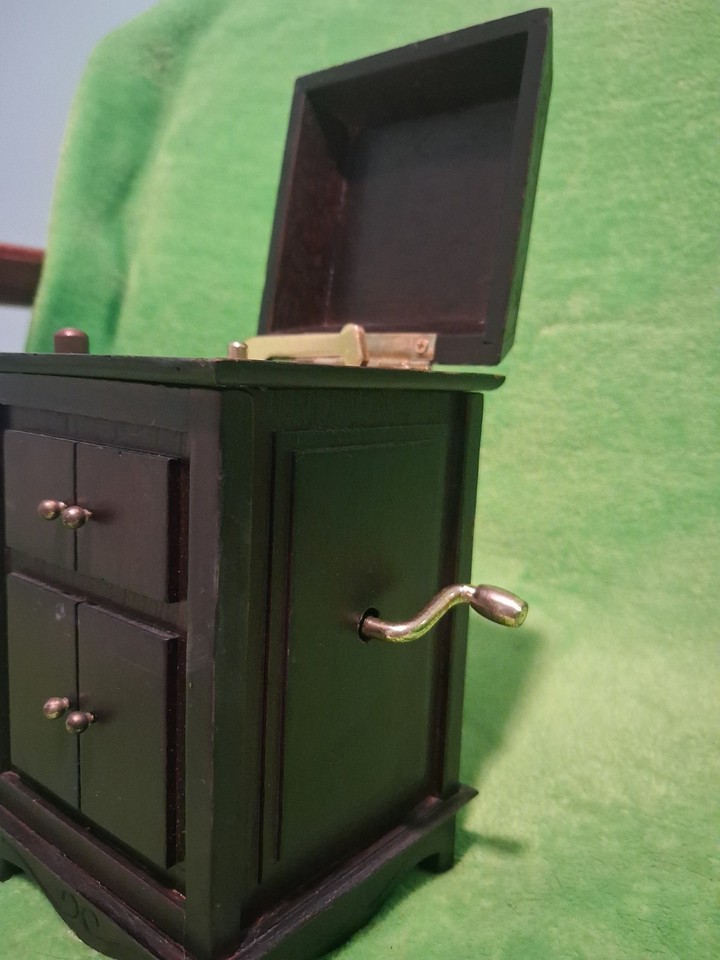 Victrola Phonograph Wood Music Box Spinning Record Player | eBay