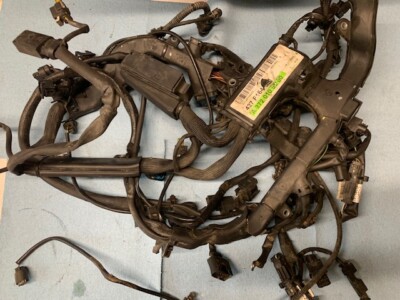 2007 MERCEDES R350 Main Engine Motor Harness Wire OEM A2720105900 OEM ...