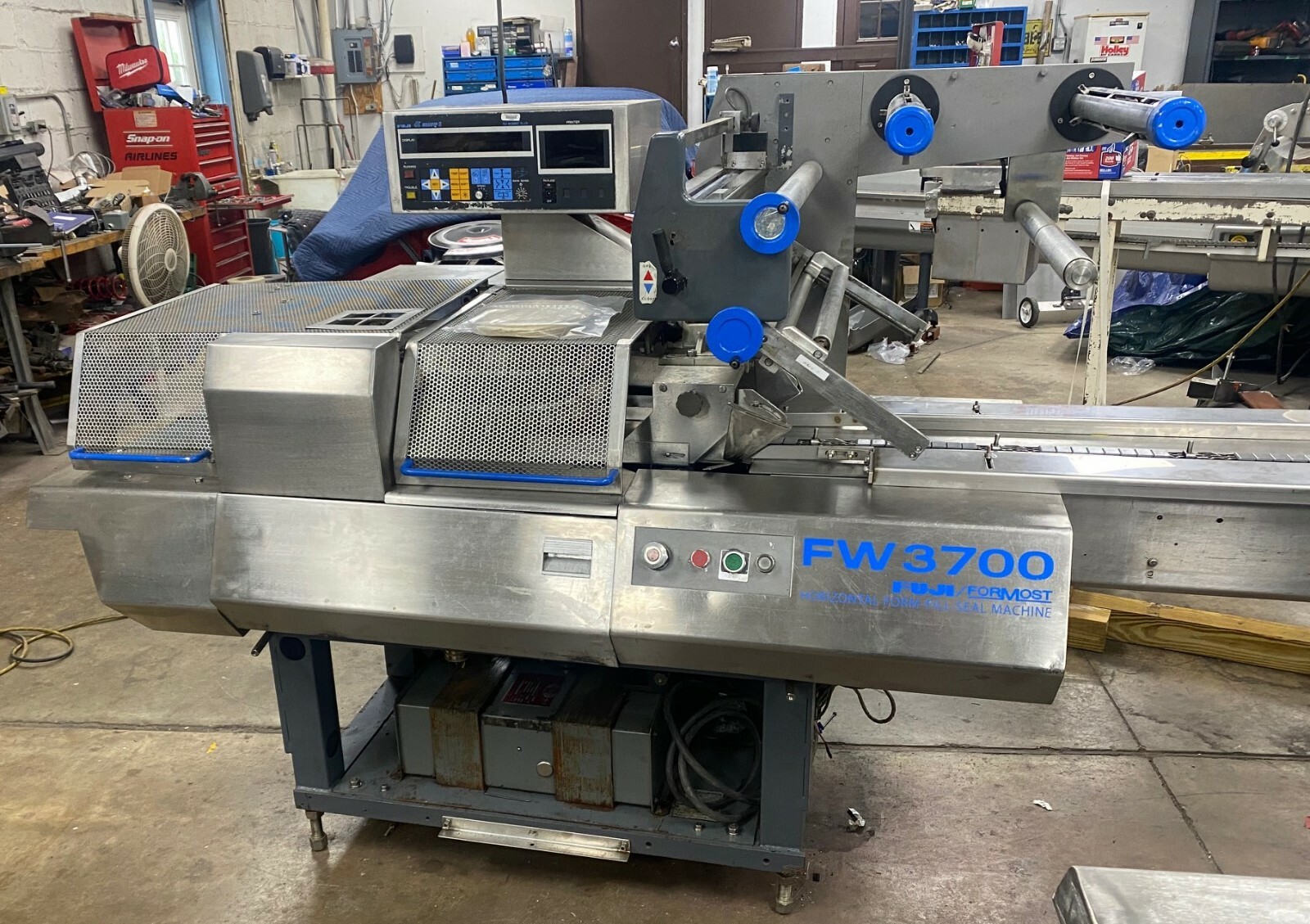 FUJI FORMOST HORIZONTAL WRAPPER MODEL FW3700 8' INFEED JAWS 12" SS ...