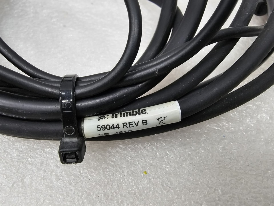 TRIMBLE 67668-10 Netr9 GNSS Reference Receiver /w Cables | eBay