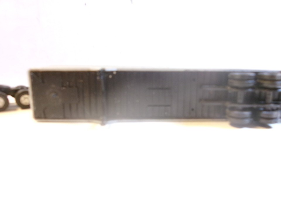 HO Scale Athearn "Custom Paint COE Tandem Axle Tractor Truck w/ Silver ...