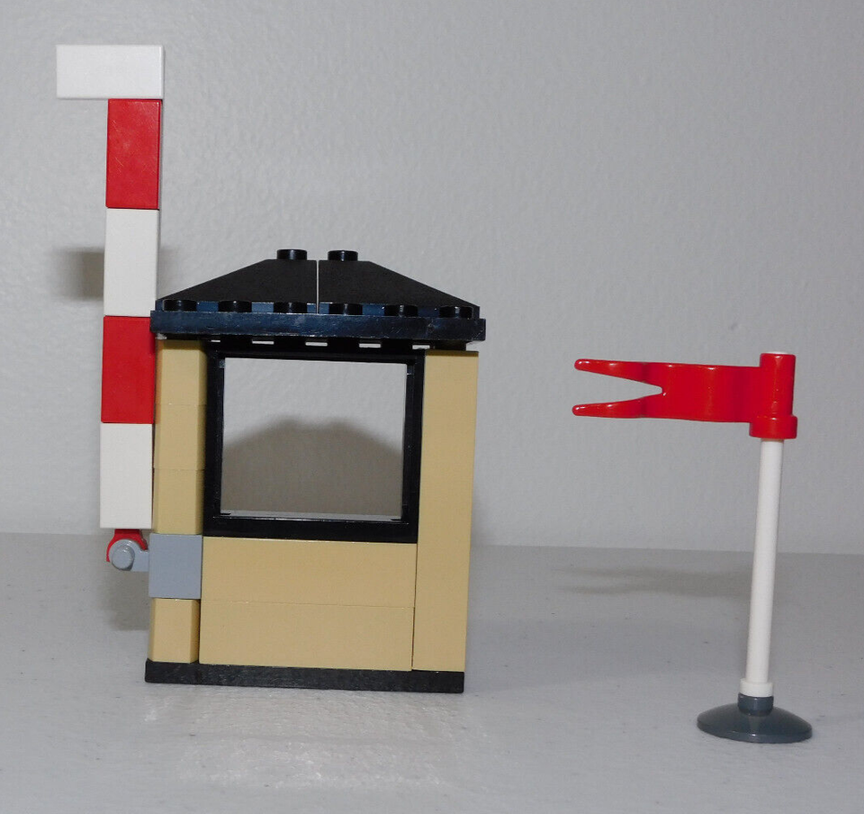 100% 2008 LEGO #7620 Indiana Jones Set MOTORCYCLE CHASE Professor Henry ...