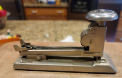 Staplers - Pilot Model 402