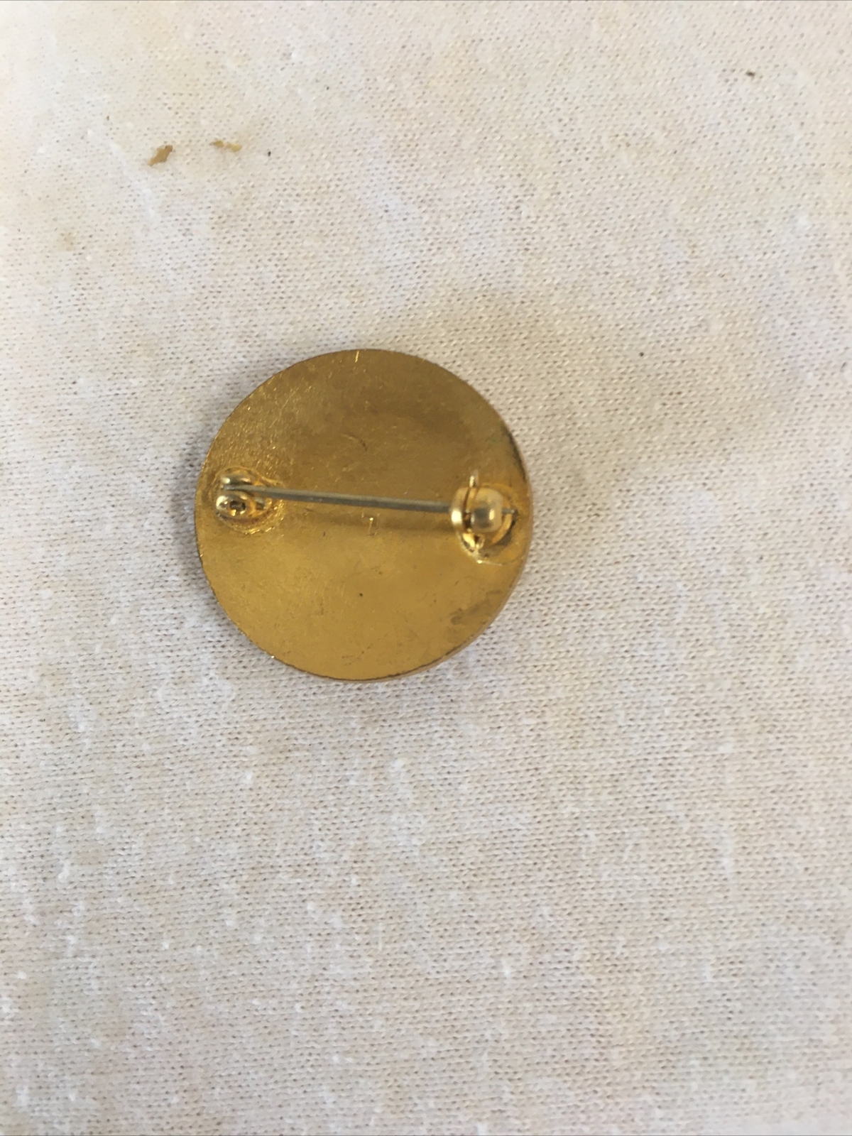 Vintage American Red Cross ARC Pin VOLUNTEER yellow Very Good Condition ...