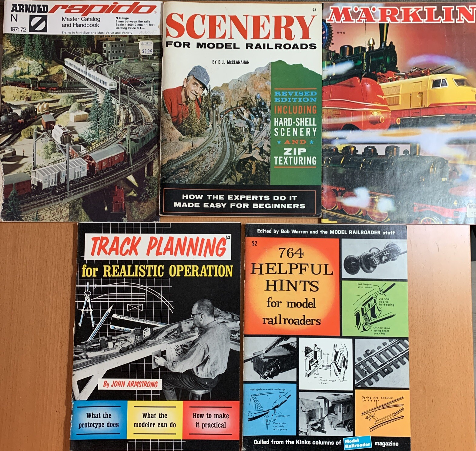 Lot of 5 Vintage Model Railroad books & catalogs, most in VG+ condition ...