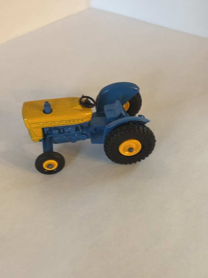 fORD TRACTOR LESNEY MATCHBOX SERIES NO.39 BLUE/YELLOW | eBay
