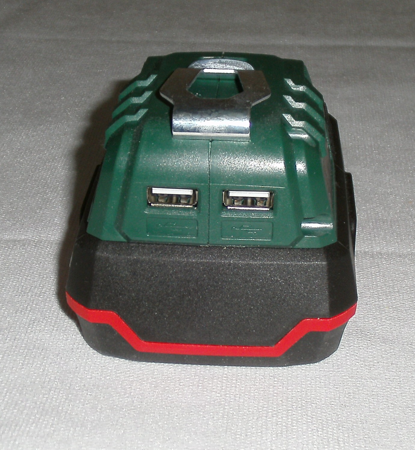 Parkside Akku Adapter mit 2 x USB Anschluss und LED Leuchte, ohne 20 V ...