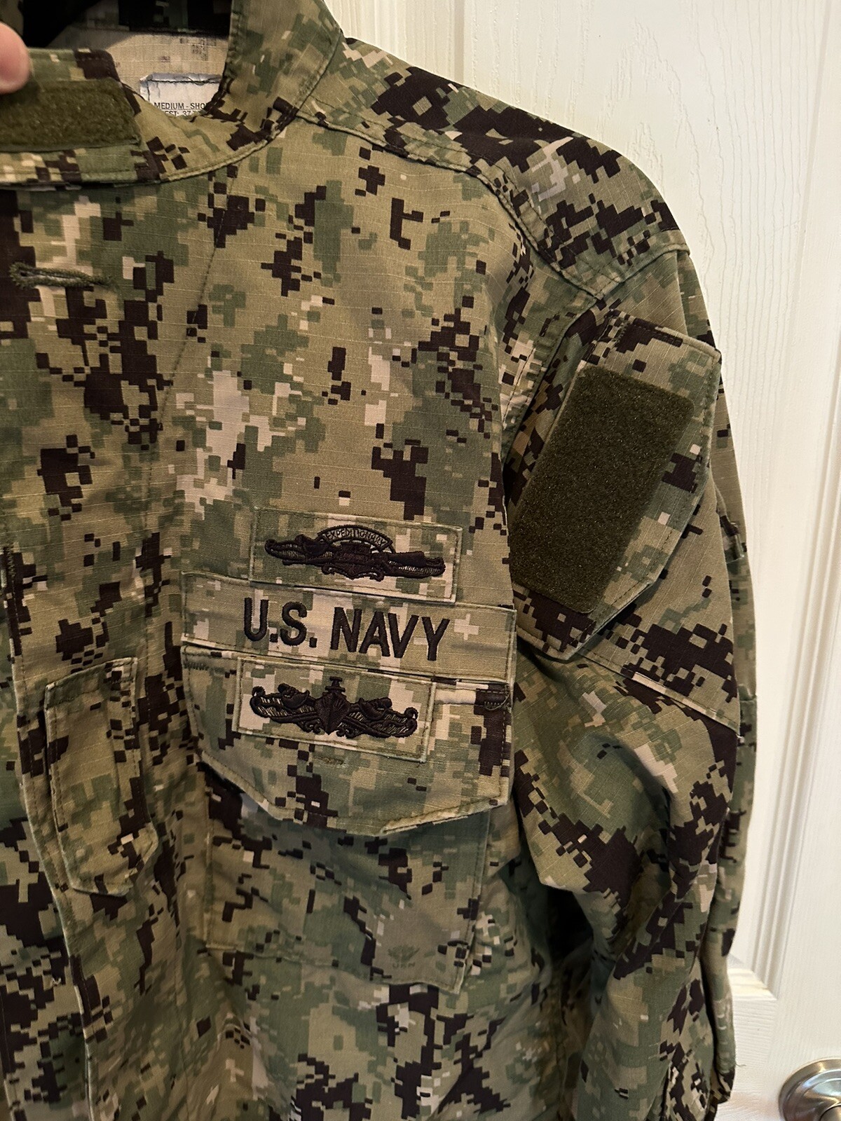 U.S. NAVY NWU TYPE III AOR2 BLOUSE SHIRT SIZE MEDIUM SHORT USN UNIFORM ...