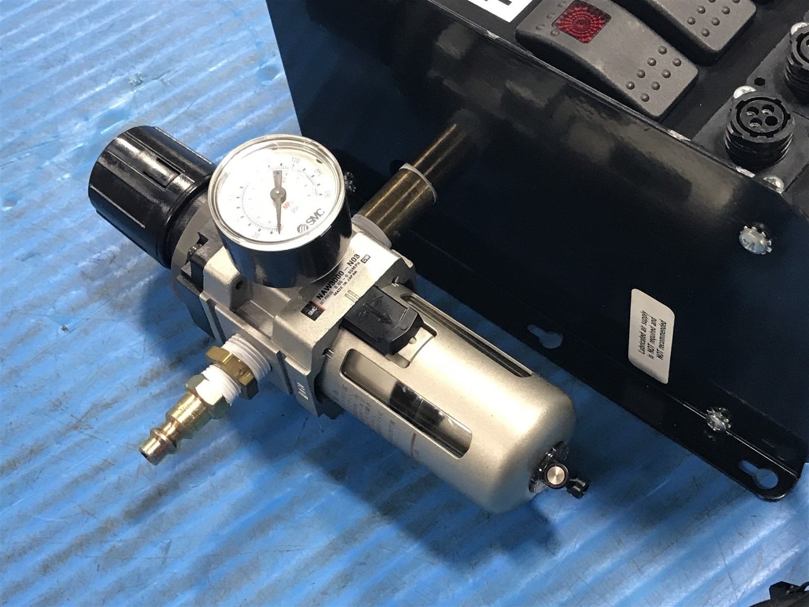 New Maguire Products ML-3R Microloader with SMC NAW3000-N03 Regulator ...