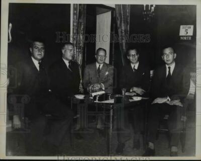 1936 Press Photo Vanderbilt Bridge trophy players Oswald Jacoby, S ...