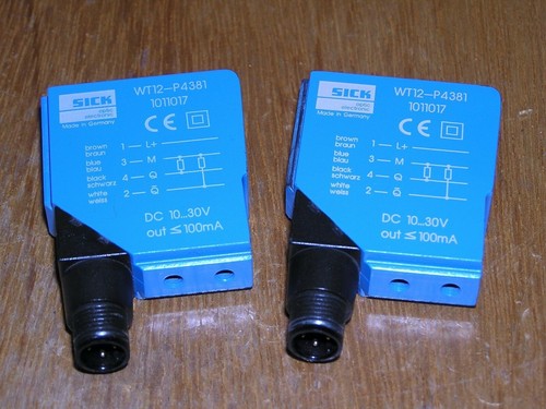 Lot of 2x SICK WT12-P4381 1 011 017 / 1011017 Photoelectric sensor ...