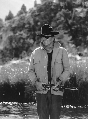 True Grit 1969 John Wayne Reuben Cogburn in cowboy hat hunting Photo ...