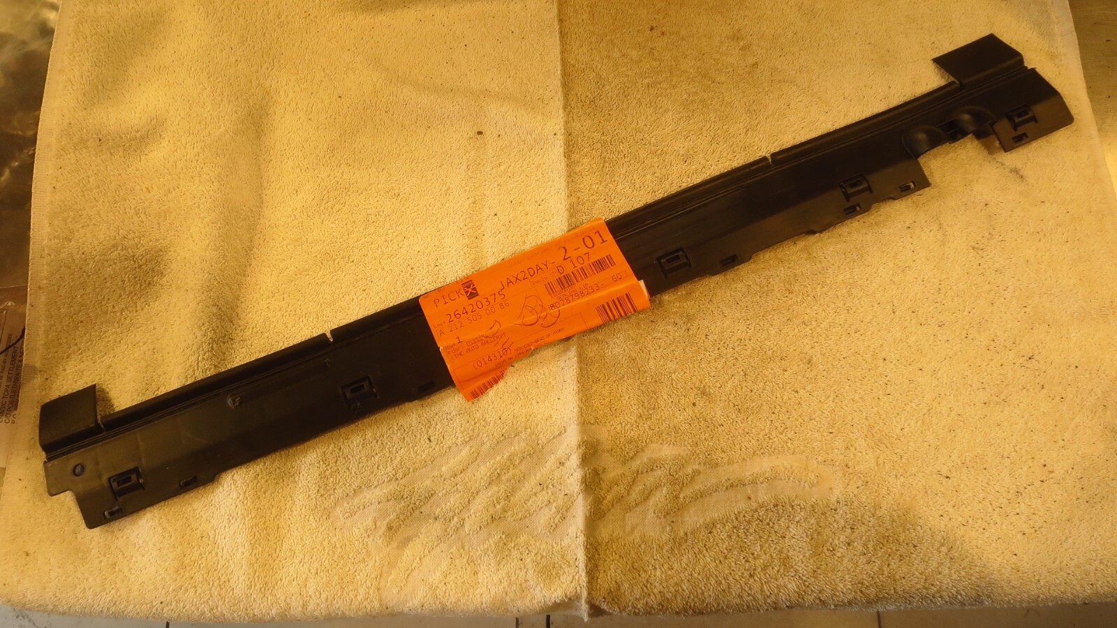 Mercedes-Benz E-class W212 Bottom Seal Lip A2125050086 OEM for sale ...