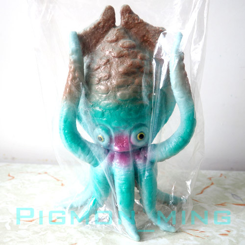 TOHO 2005 M1 Bullmark Standard Scale Godzilla Vinyl Figure Gezora 1970 ...