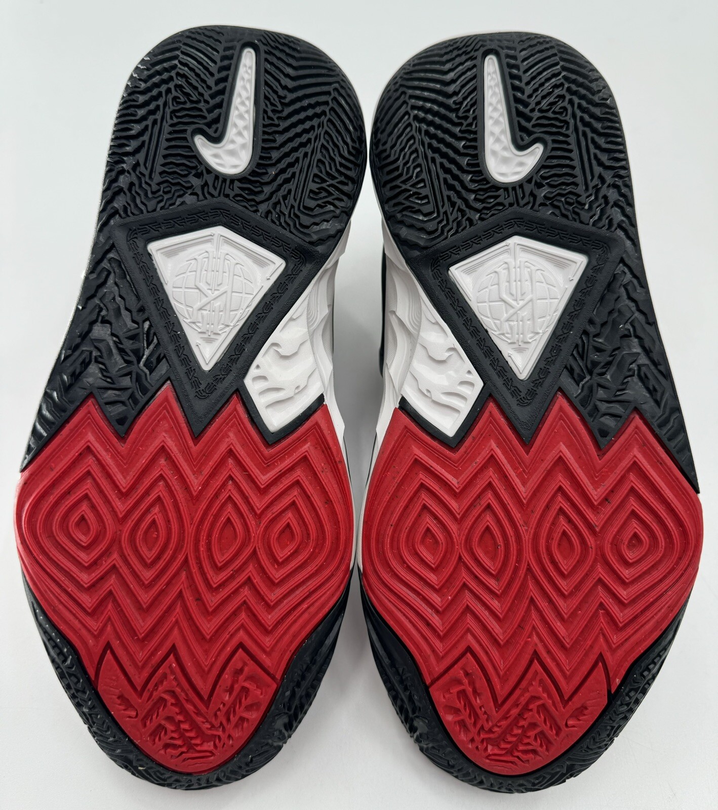 Nike Kyrie 8 GO Basketball Shoes DQ-8077-100 NEW Youth Size 5Y Sneakers ...