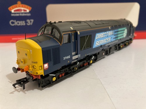 Bachmann 32-381M Class 37, 37402 DRS Compass (Olivia's Trains) '00 ...