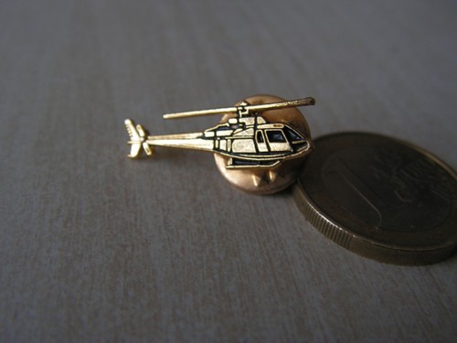insigne pins helicoptere ( c 64 avril ) | eBay