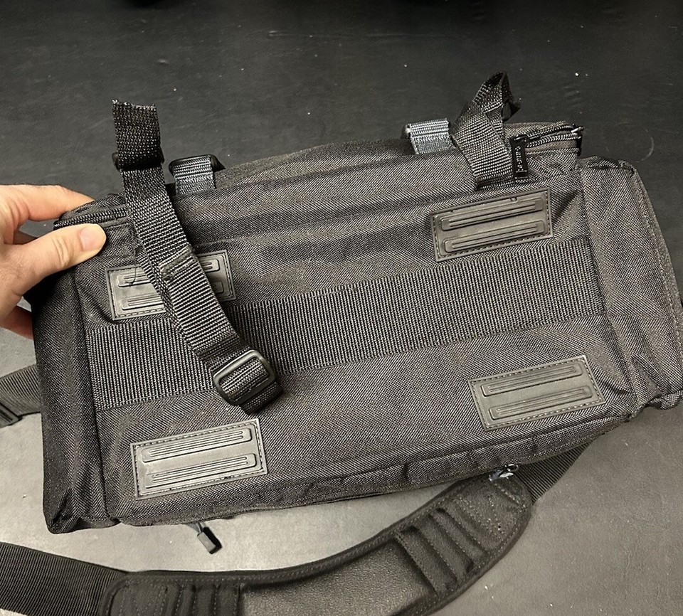 Tamrac Professional Camera Shoulder Bag Pro 8 Black 17X8X8 | eBay