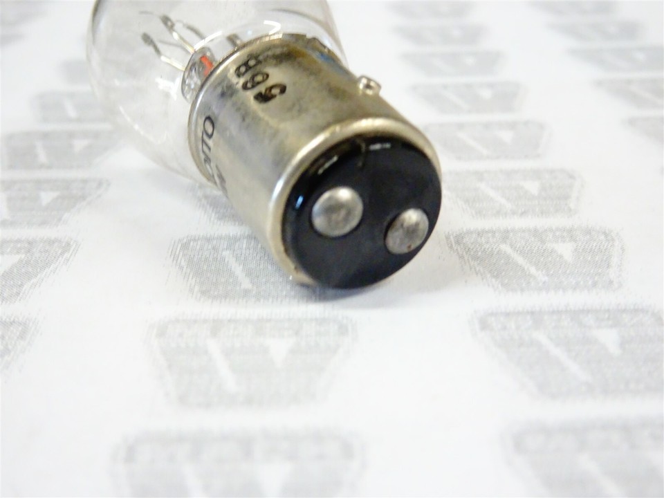 Kawasaki NOS NEW 92069-028 Bulb 6V 17/5.3W F6 F7 F9 F11 G3 G5 KD KT KDX ...