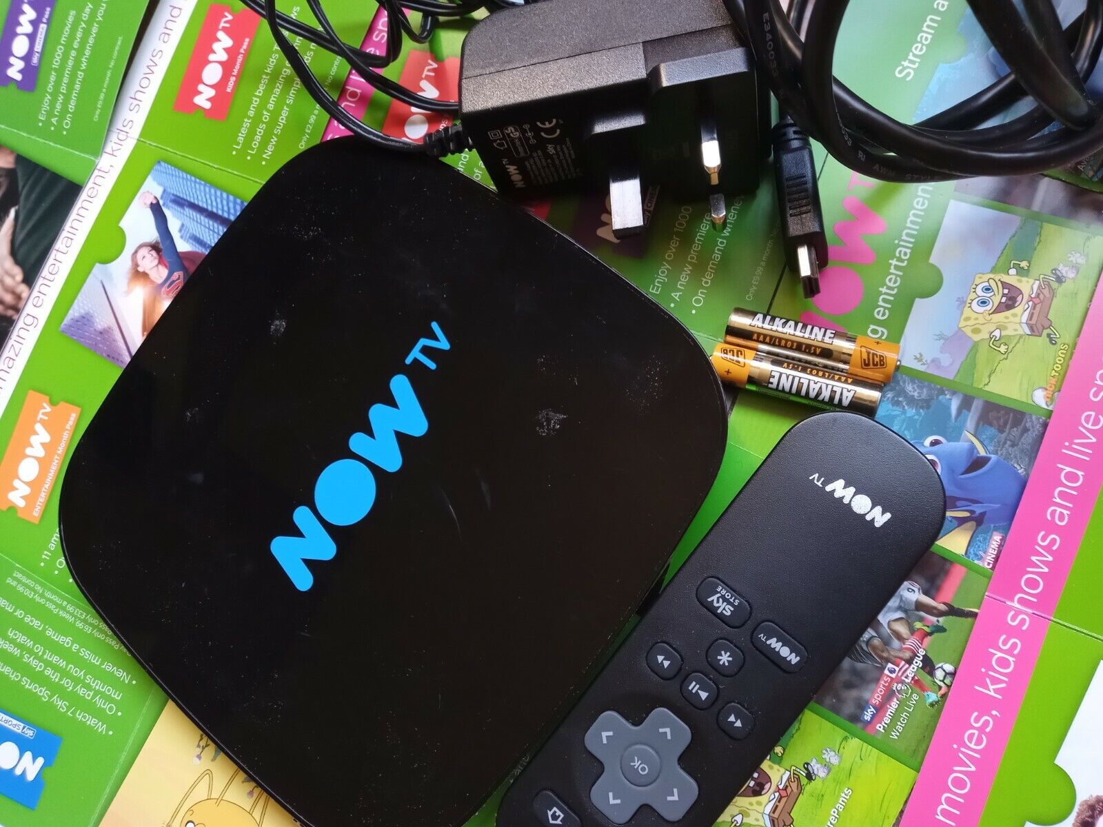 Now TV Smart box 4500sk Freeview HD .wifi nowtv disney + bbci itv ...
