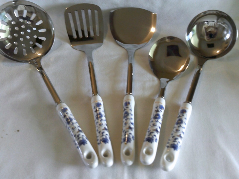 5PCS KITCHEN UTENSIL SET Good Match BOOTHS REAL OLD WILLOW TABLEWARE ...