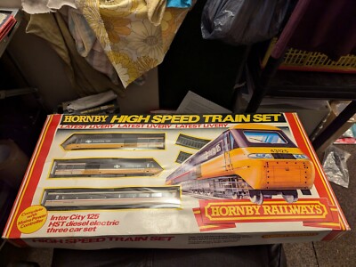 OO Gauge Hornby R556 Intercity 125 HST High Speed Train Set Track power ...
