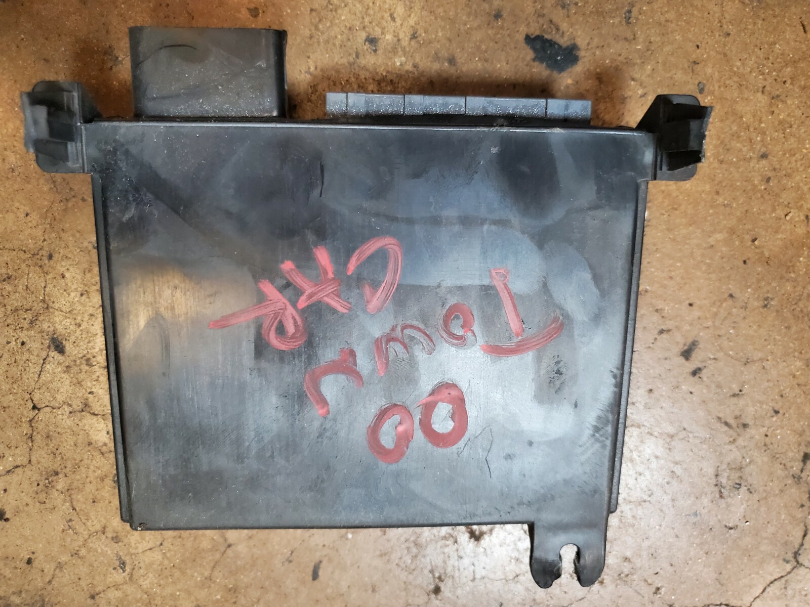 1998-2002 Lincoln Town Car Door Module | Genuine OEM