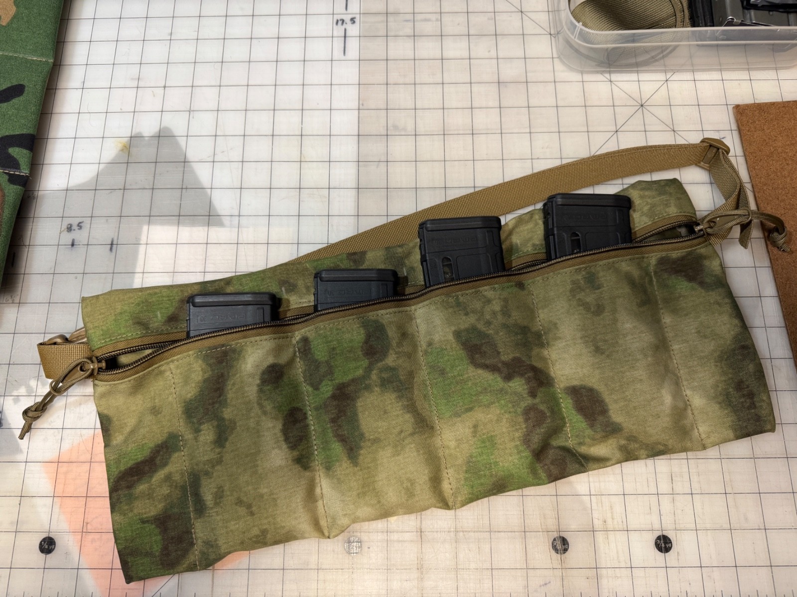 Eight Ball Gear M8 4 Mag bandolier for colt/Magpul mags. ATACS FG Camo ...
