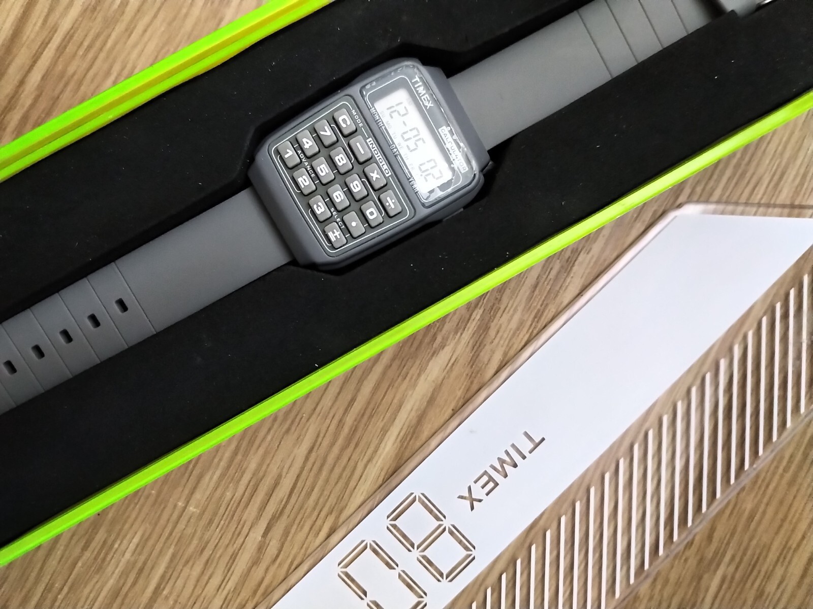 Timex 80 Retro Calculator Watch - Grey. Brand New/Boxed. Rrp£79.99 ...