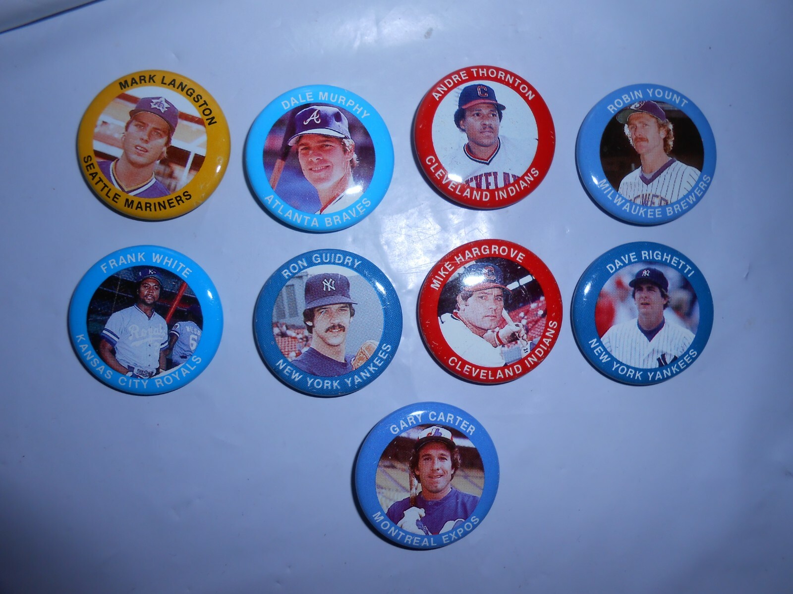 LOT 9 VTG 1984 FUN FOODS MLB 1 1/4" METAL PINBACK BUTTONS CARTER YOUNT ...